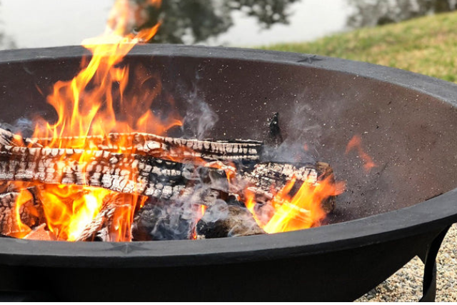 How To Build The Perfect Fire Pit Fire | Sea Island Forge